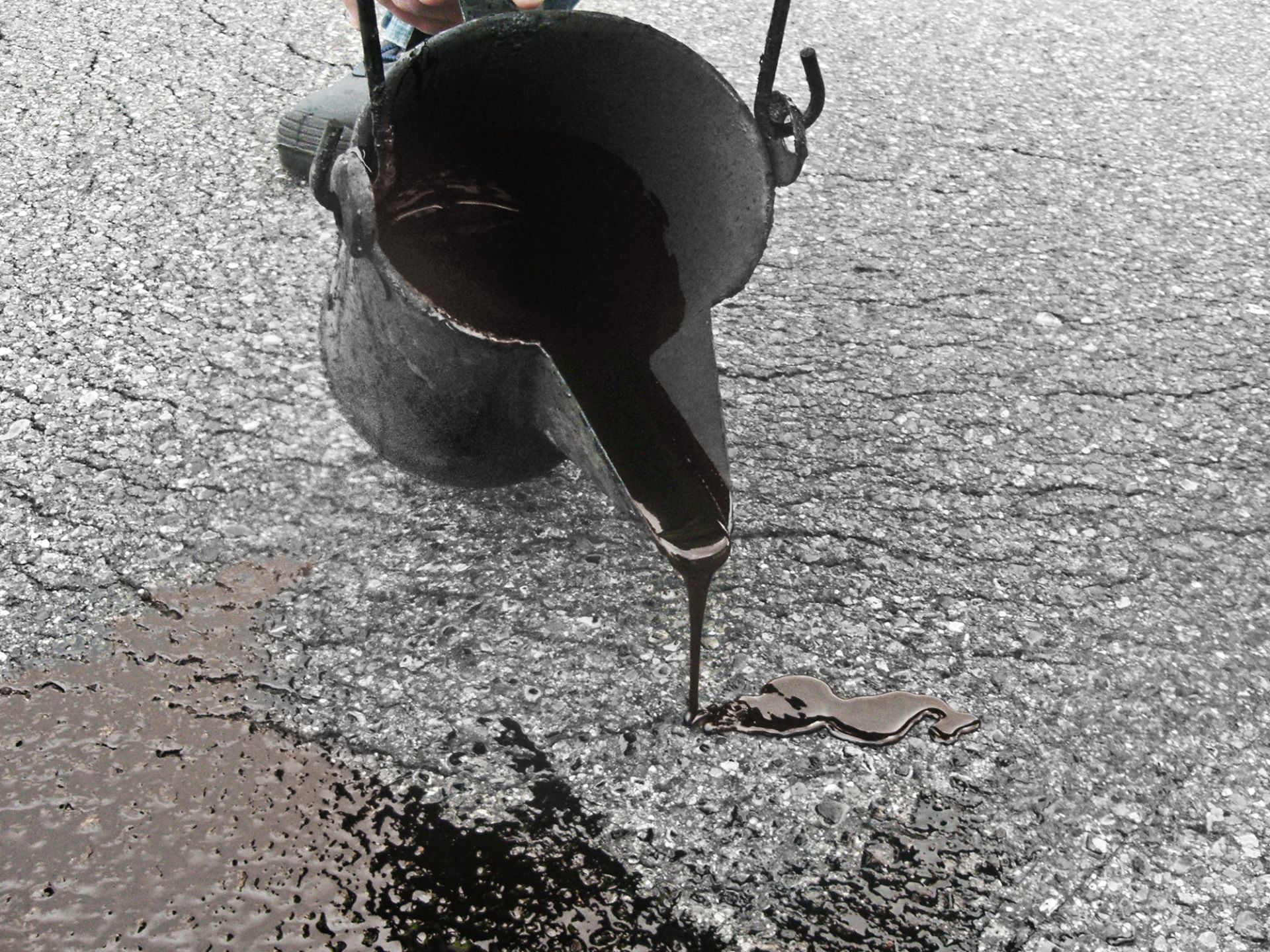 Fugenvergussmasse N2 gemäß TL-Fug StB 15 - 11 kg Würfel | Nadler